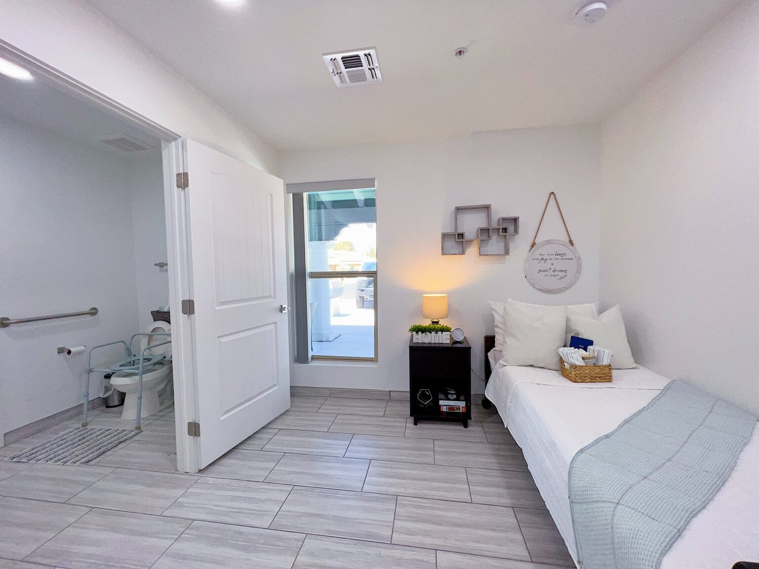 Sage House Calavar | Senior Living in Scottsdale, AZ